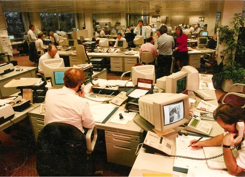 How Office design has changed over the years - Loc8 Commercial Blog